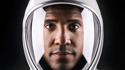 SpaceX astronaut brings Bible and communion to International Space ...
